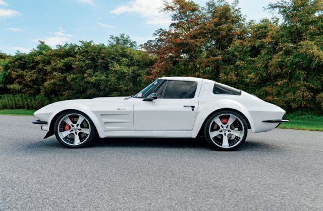 Ron Scott’s 1963 Chevrolet Corvette Has a Split-Window Personality ...